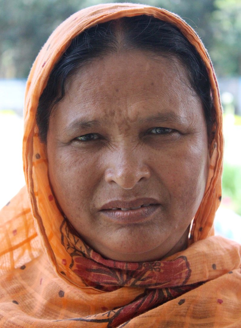 মুখোমুখি